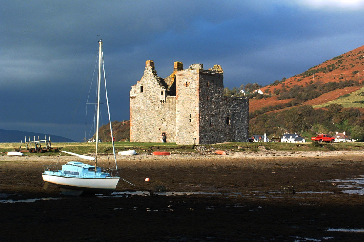 Lochranza Castle - North Ayrshire Heritage
